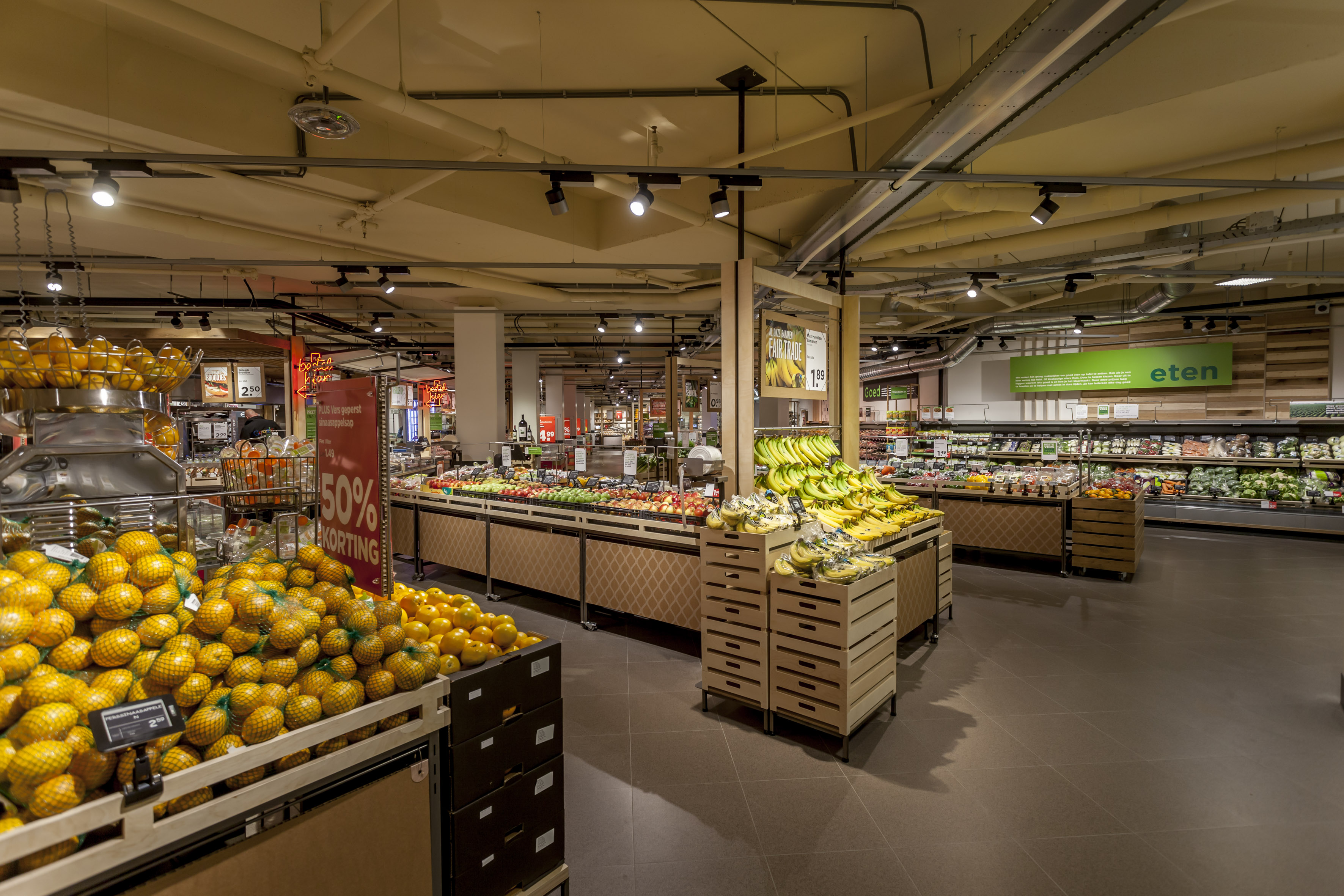 Plus haakt met nieuw concept in op blurring