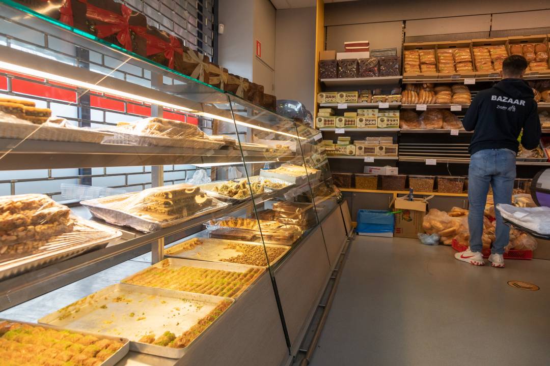 Syriër opent derde Bazaar-supermarkt