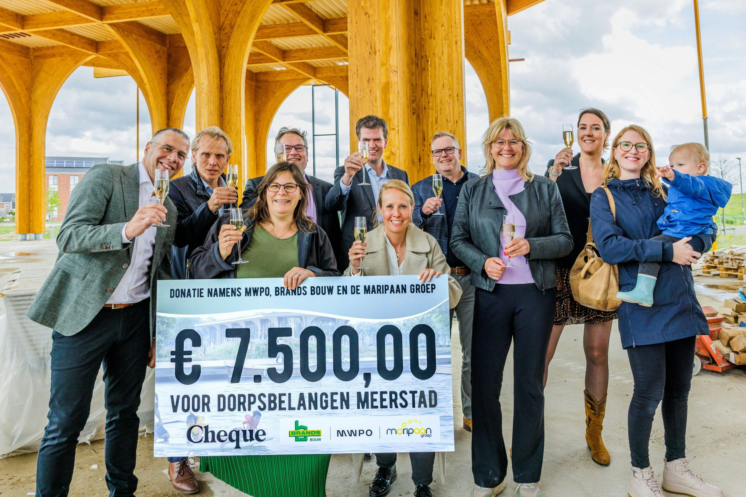 Kathedraalachtige Jumbo van 9 meter hoog in de steigers: Maripaan opent 'super van de toekomst ...