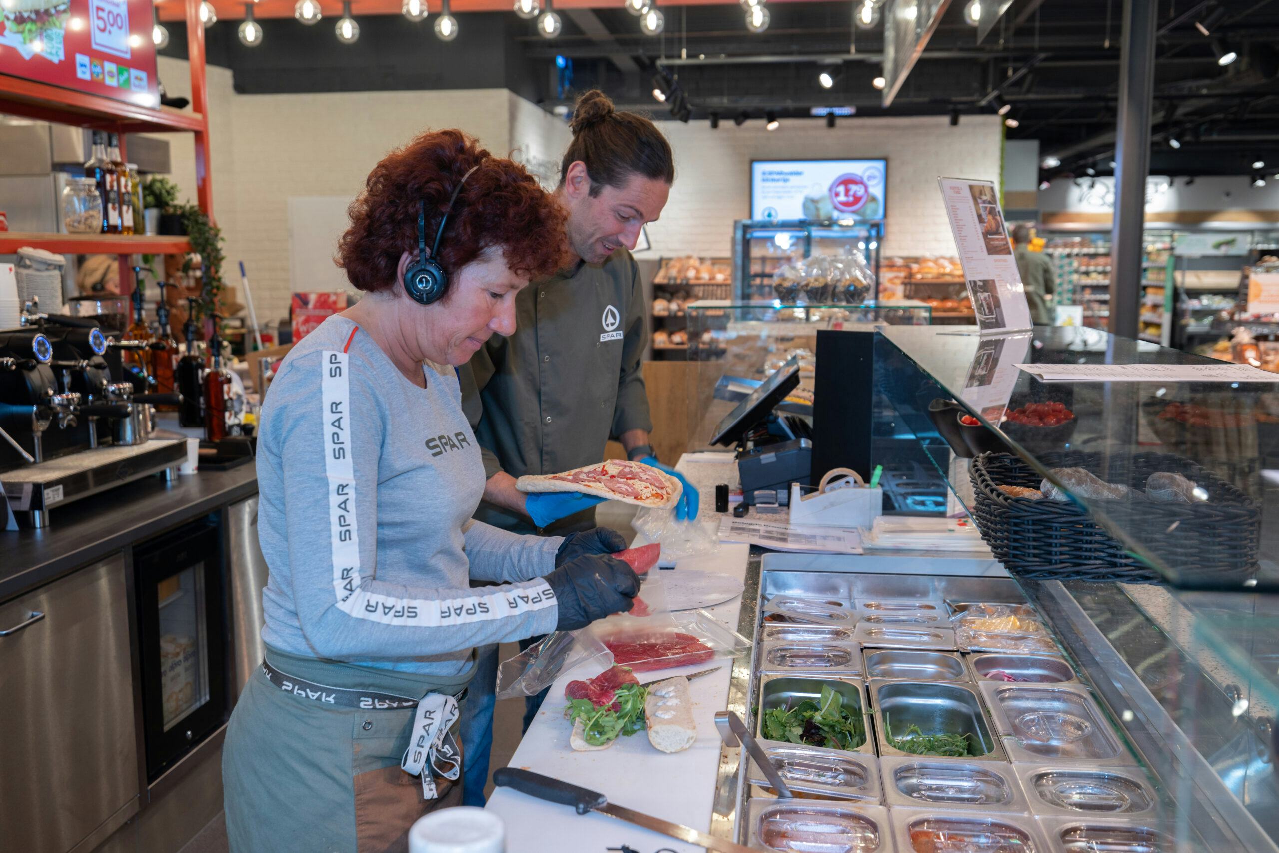 Spar Foodclub pioniert met warme maaltijd: een kwart van de winkel is ...