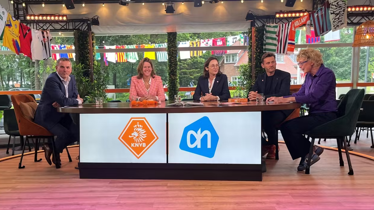 Albert Heijn trapt EK-campagne af en verlengt contract met KNVB