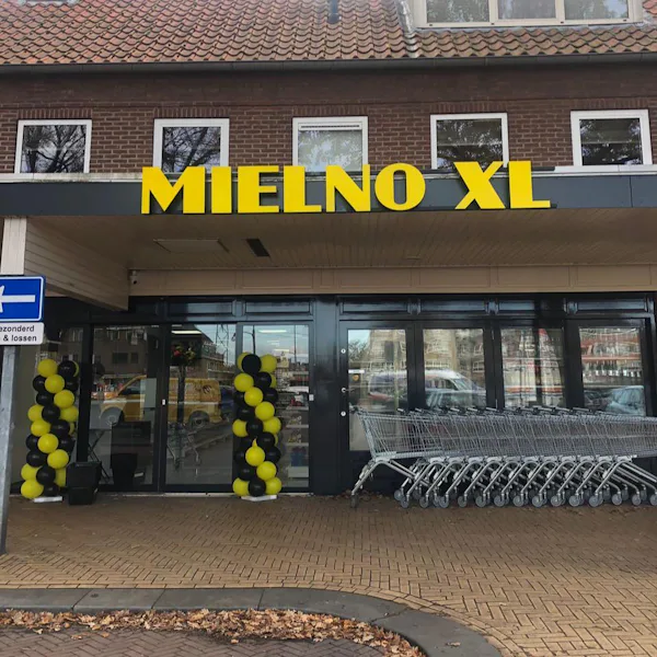 Na aanslagen op Poolse supers bouwt Koerdische ondernemer nieuw imperium